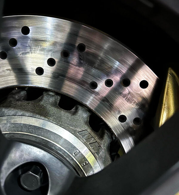 Brake Pad Compounds Explained - Suspension Setups